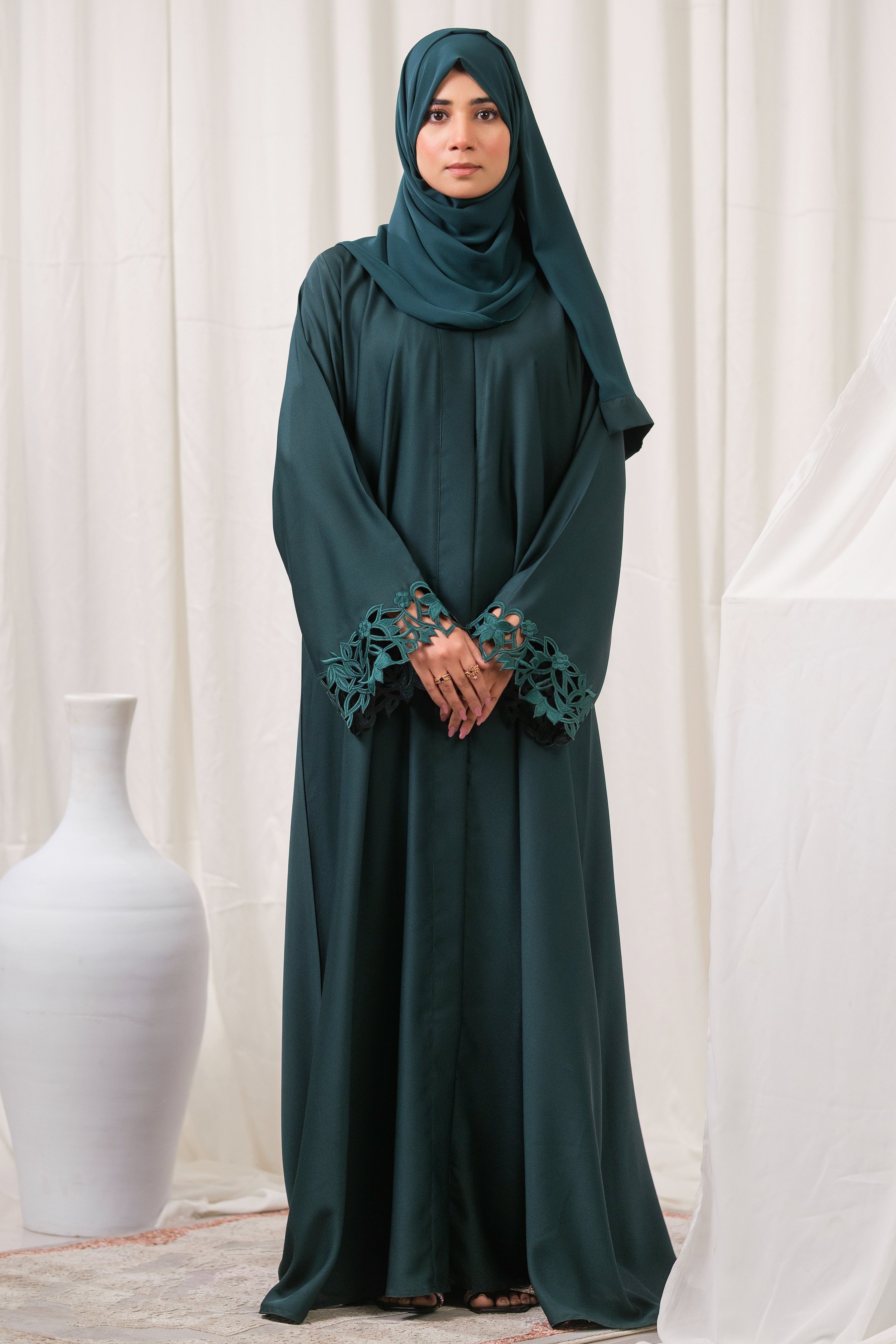 Emerald Cut Abaya | Dhaagey Premium